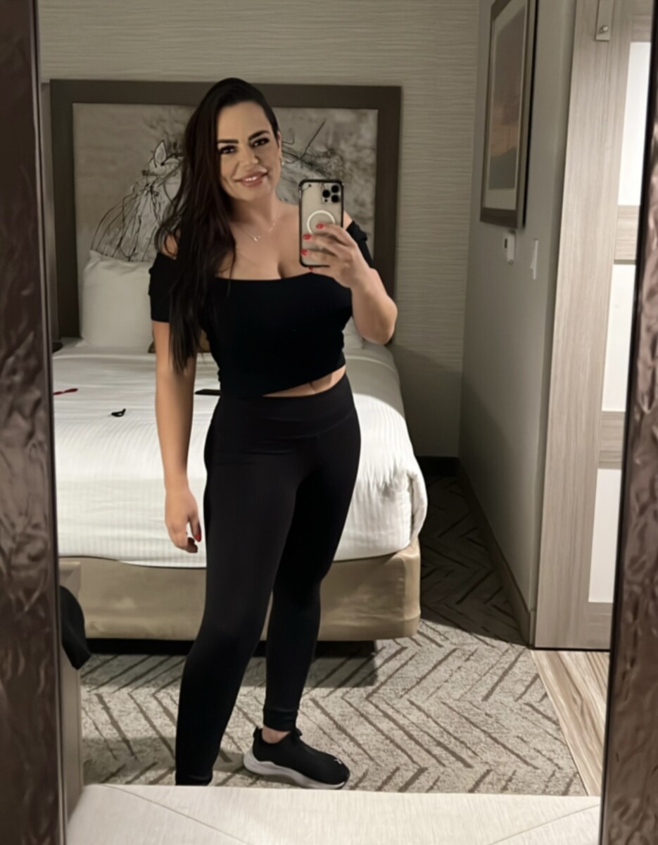 Julia -Massage Therapy- Knotless Touch